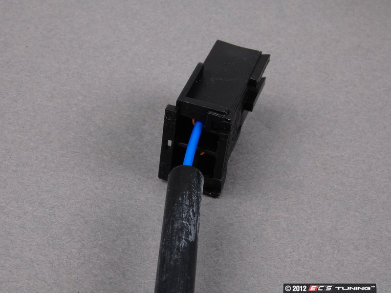 Genuine Volkswagen Audi - 4B0919673BB - SENDER (4B0 919 673 BB)