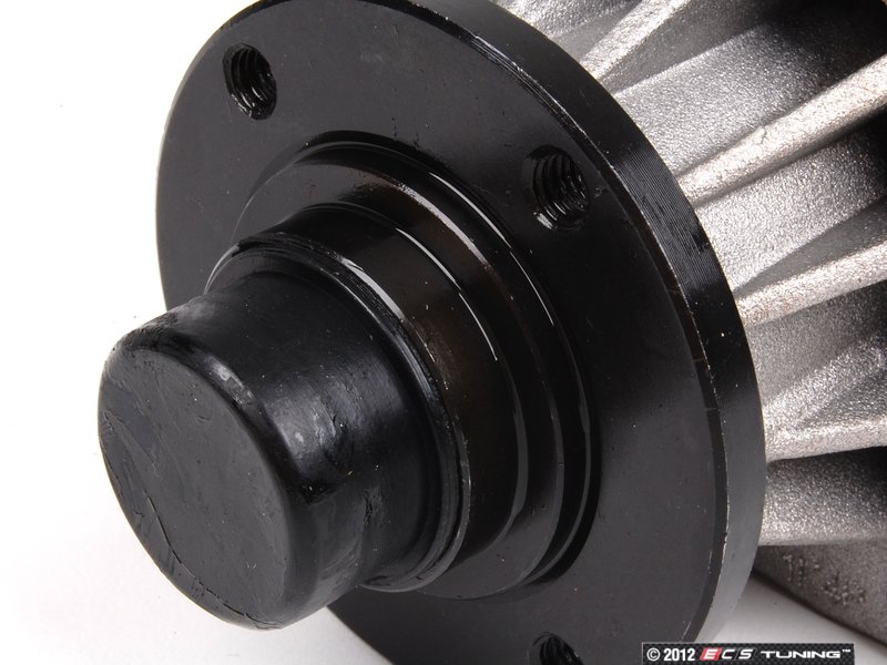 URO - 11517527799 - Water Pump - Remanufactured