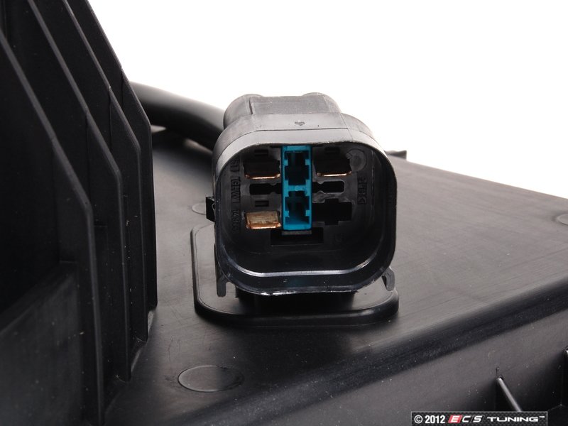 Genuine BMW - 17117590699 - Pusher Fan Assembly (17-11-7-590-699)