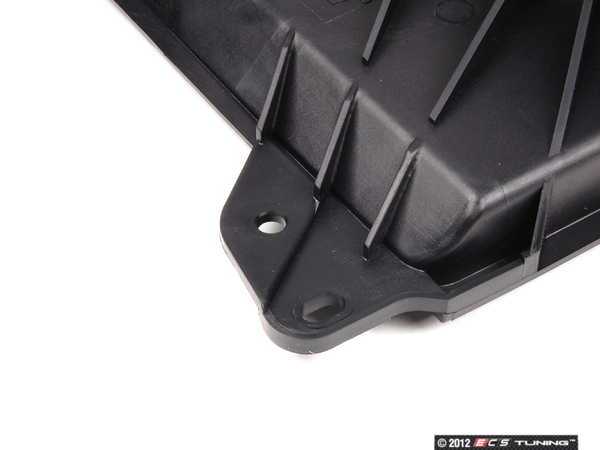 Genuine BMW - 17117590699 - Pusher Fan Assembly (17-11-7-590-699)