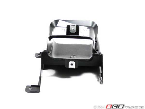 Genuine BMW - 51757203964 - Brake Air Duct - Right (51-75-7-203-964)