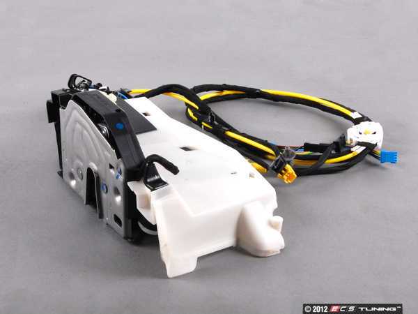 Genuine Mercedes Benz - 2207206935 - Front Door Latch / Lock Assembly