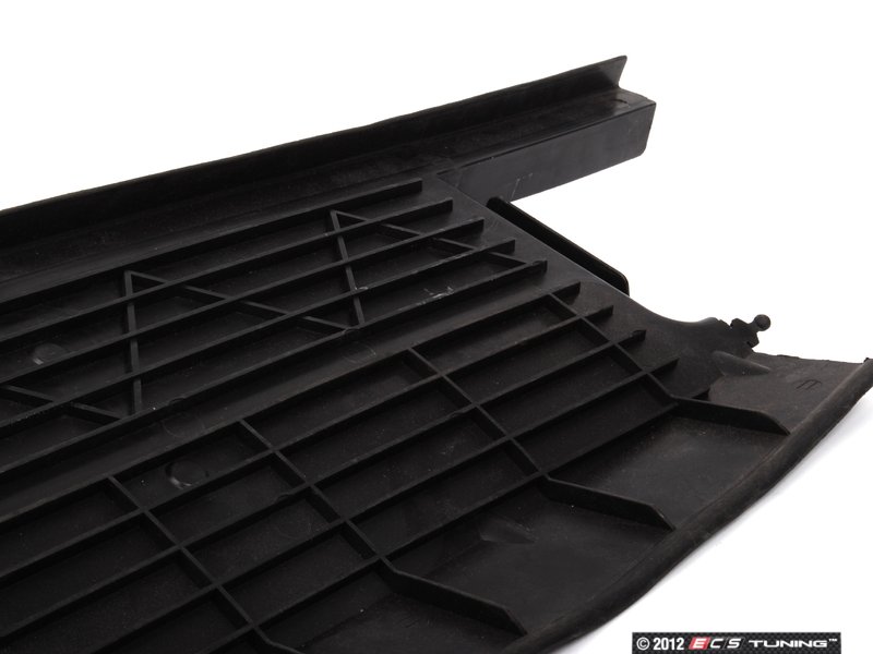 Genuine BMW - 51717897173 - Air Duct - bottom (51-71-7-897-173)