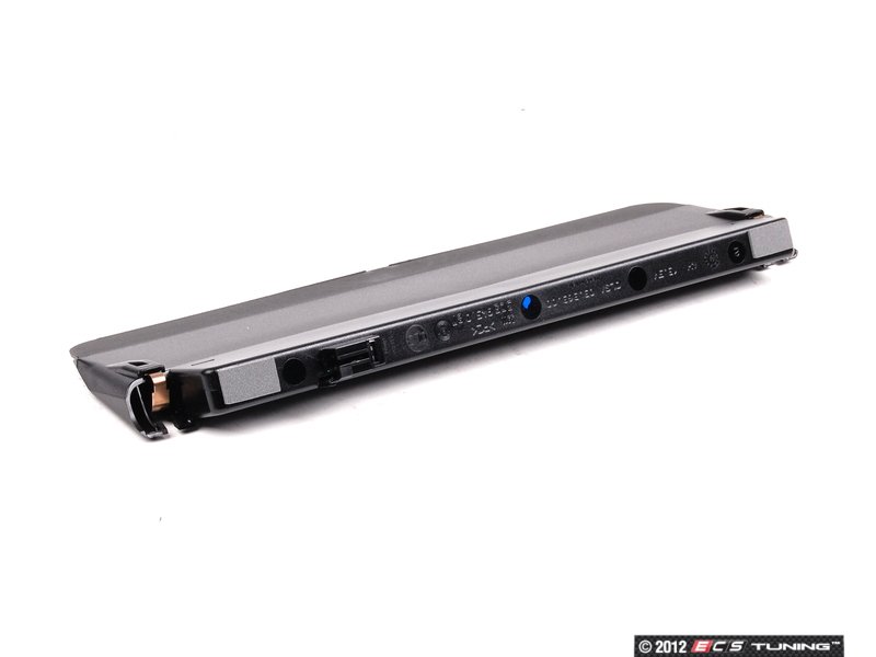 Genuine Volkswagen Audi - 3C5945087 - Third Brake Light (3C5 945 087)