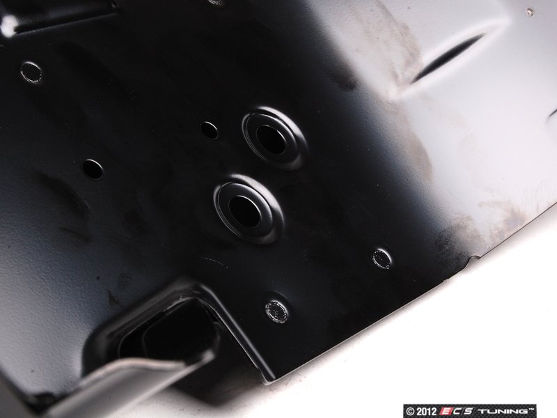 Genuine BMW - 41147111070 - Wheel Housing Carrier - Right (41-14-7-111-070)