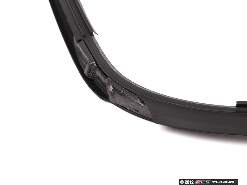 Genuine BMW - 51318196162 - Upper Exterior Windshield Gasket (51-31-8 ...