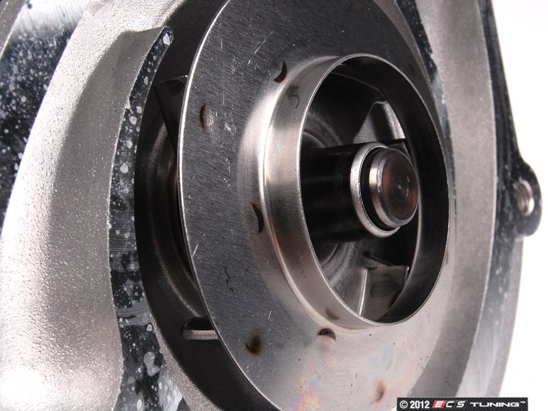 Genuine Mercedes Benz - 64220017018070KT - Remanufactured Water Pump ...