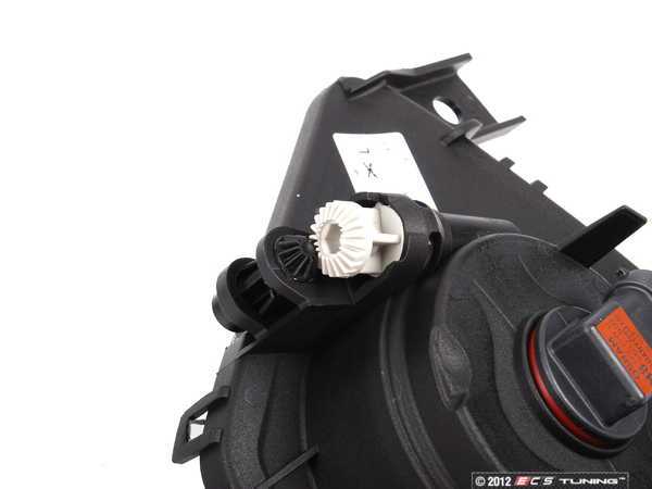 Genuine BMW - 63177199893 - Fog Light - Left (63-17-7-199-893)