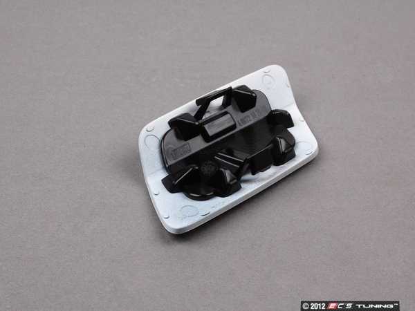 Genuine BMW - 61677253396 - Headlight Washer System Trim - right (61-67 ...
