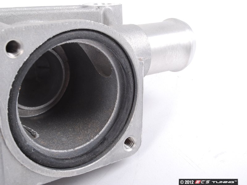 Genuine Volkswagen Audi - 037121010C - WATER PUMP (037 121 010 C)