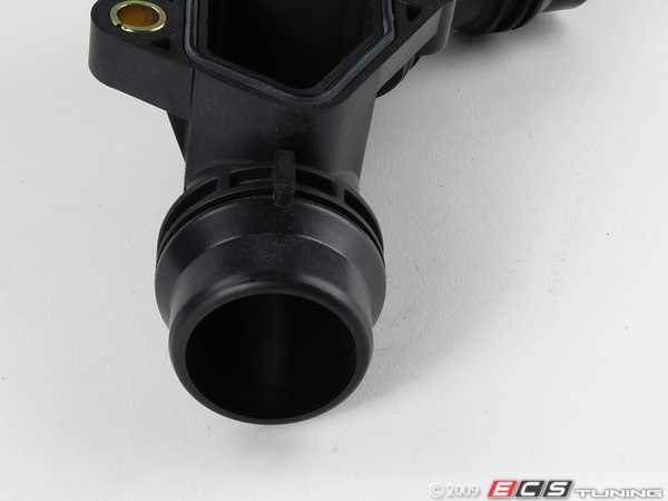 Genuine BMW - 11537509227 - Thermostat With Housing (11-53-7-509-227)