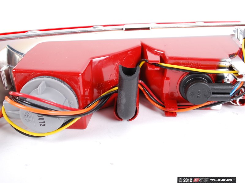 Genuine Volkswagen Audi - 8R0945095B - Lower Tail Light - Left (8R0 945 ...