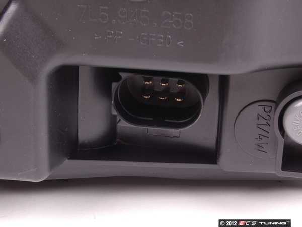 Genuine Porsche - 95563148602 - Tail Light Housing Right Side Fitment