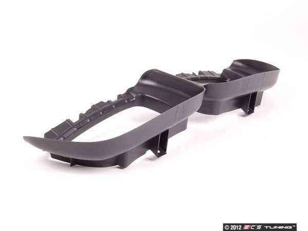 Genuine BMW - 51747189263 - Air Duct Top (51-74-7-189-263)