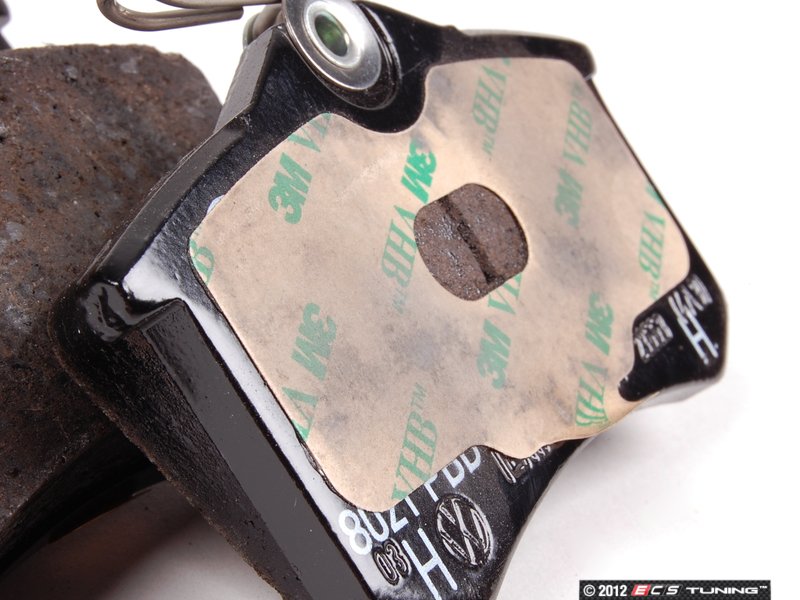 Genuine Volkswagen Audi - 4B0698451E - Rear Brake Pad Set (4B0 698 451 E)