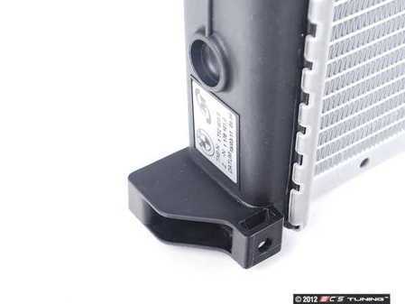 Genuine BMW - 17111712823 - RADIATOR (17-11-1-712-823)