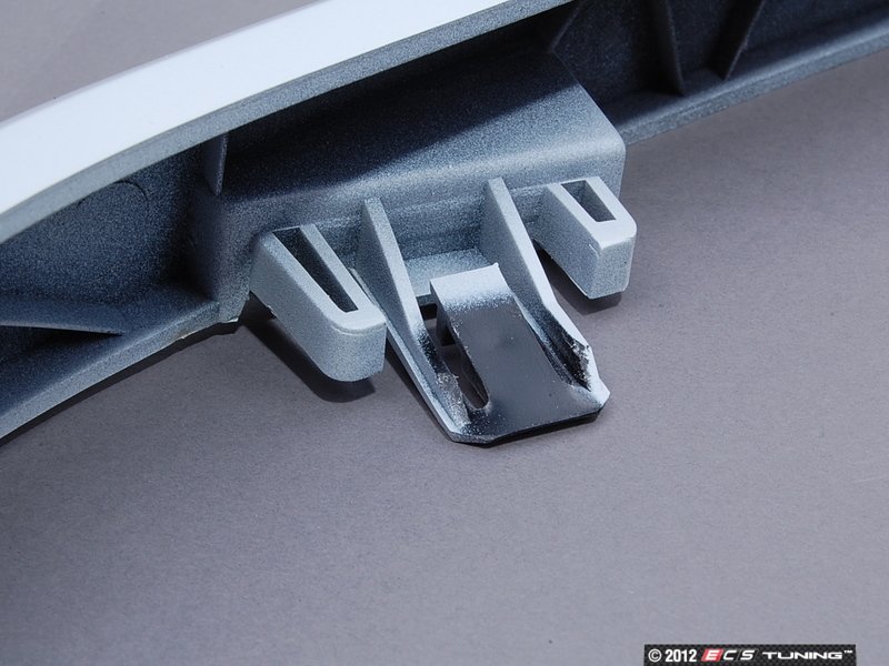 Genuine Volkswagen Audi - 1H5853653DGRU - GRILLE (1H5 853 653 D GRU)