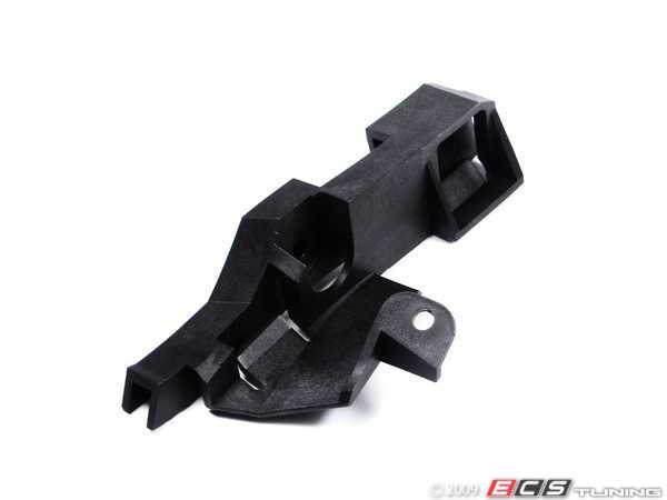 Genuine BMW - 51117030617 - E46 Bumper Guide - Left (51-11-7-030-617)