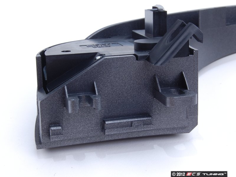 Genuine BMW - 32347833936 - E46 M3 Upper Steering Wheel Trim (32-34-7 ...