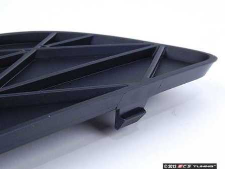 Genuine BMW - 51118038287 - CLOSED GRID (51-11-8-038-287)