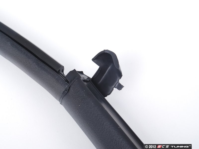 Genuine Volkswagen Audi - 8E0837911M - Front Outer Door Seal - Left ...