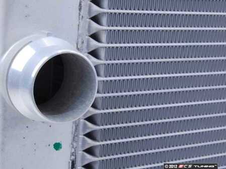 Genuine BMW - 17117519209 - Radiator (17-11-7-519-209)