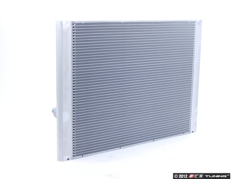 Genuine BMW - 17117519209 - Radiator (17-11-7-519-209)