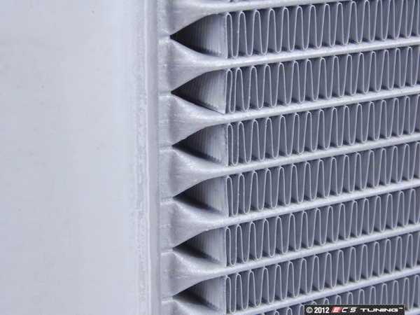 Genuine BMW - 17117519209 - Radiator (17-11-7-519-209)