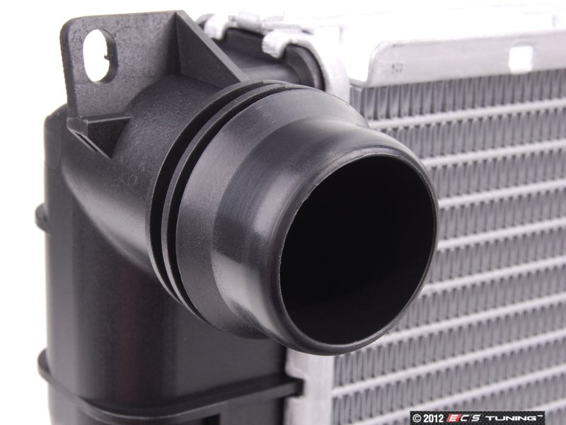 Nissens - 17119071519 - E46 Radiator - Automatic