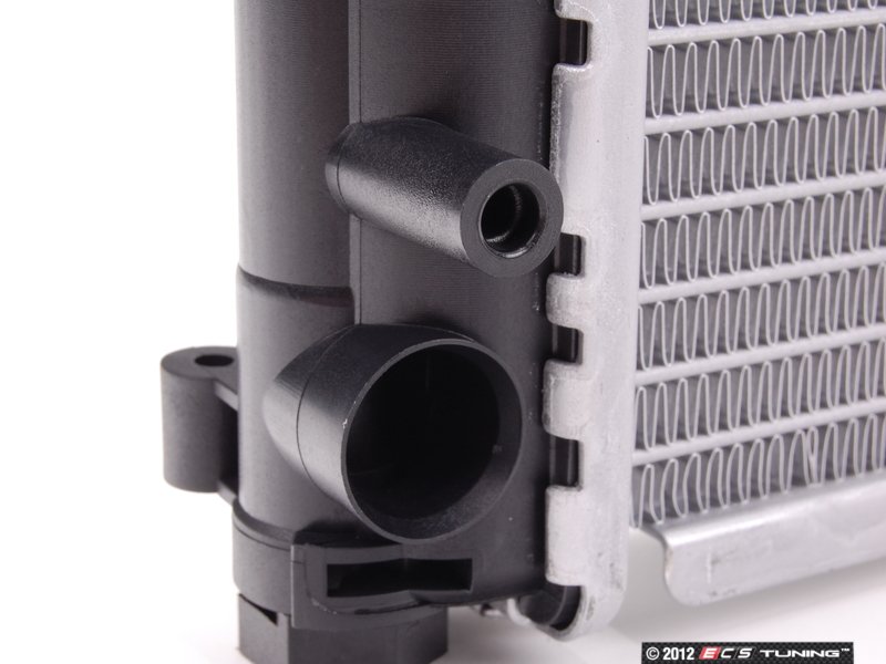 Nissens - 17119071519 - E46 Radiator - Automatic