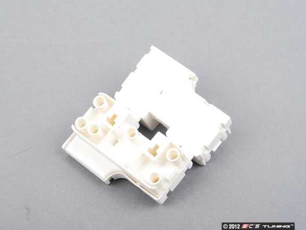 Genuine BMW - 61131378126 - Plug Housing (61-13-1-378-126)