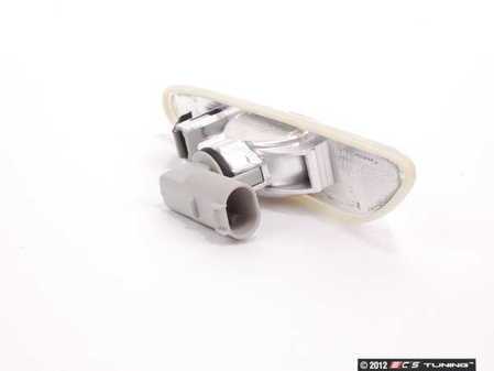 TYC - 63137253326 - Clear Side Marker Assembly