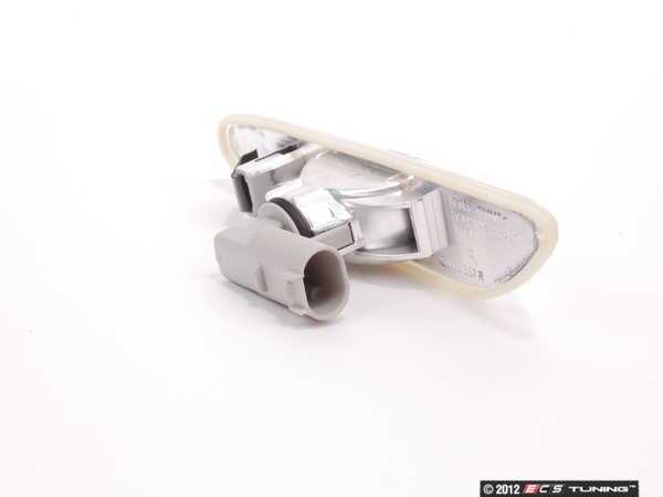 TYC - 63137253326 - Clear Side Marker Assembly