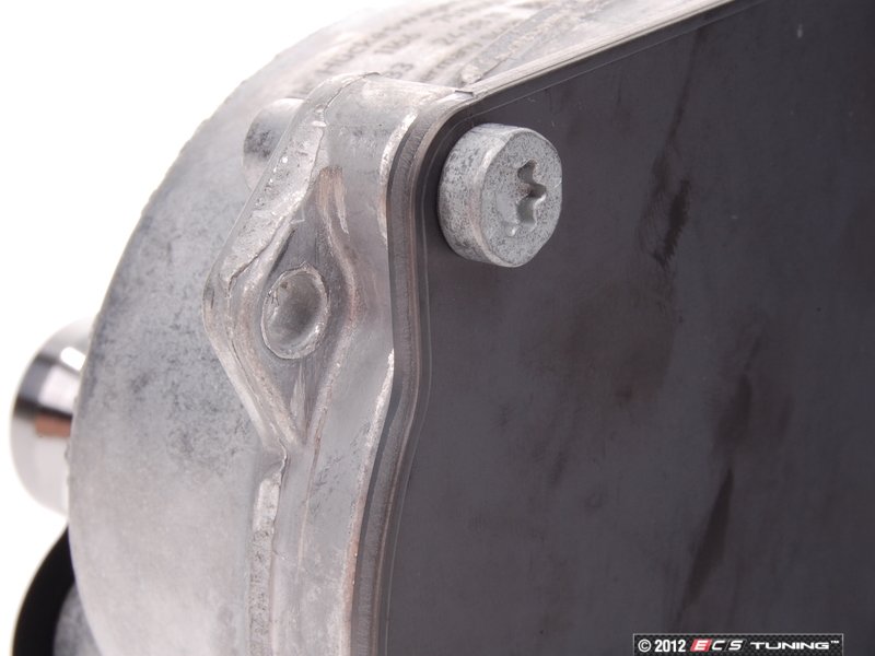 Genuine BMW - 11667519457 - Vacuum Pump (11-66-7-519-457)