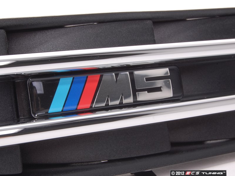 Genuine BMW - 51137896849 - E60 M5 Fender Grille - Left (51-13-7-896-849)