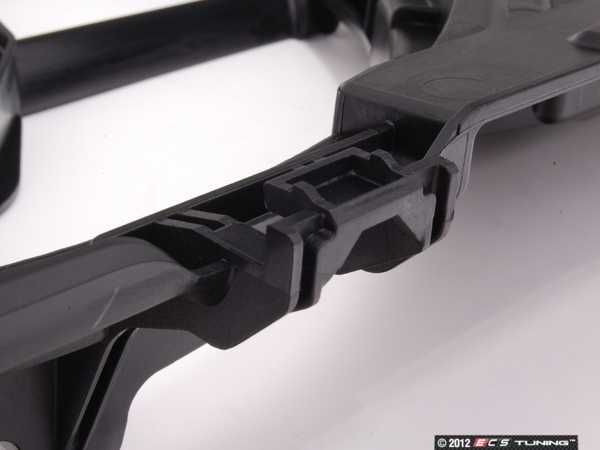 Genuine Volkswagen Audi - 8K0121207D - dual fan cowl (8K0 121 207 D)