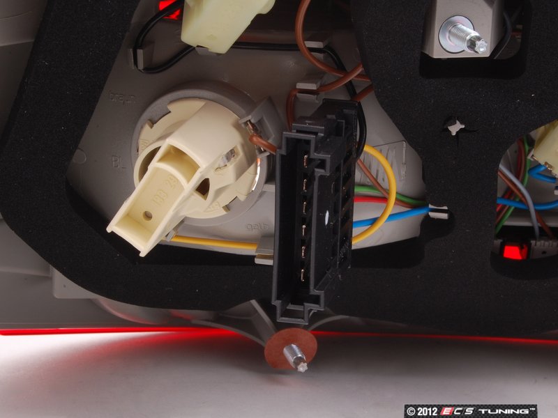 Genuine Mercedes Benz - 1718200464 - Tail Lamp Assembly