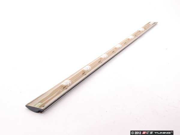 Genuine Mercedes Benz - 20369036829999 - Front Door Trim Strip - Right ...