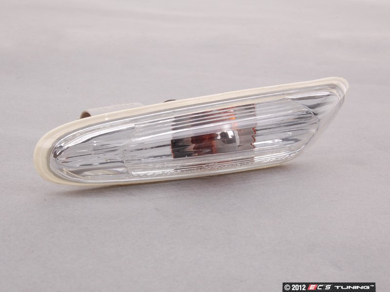 TYC - 63137253325 - Clear Side Marker Assembly