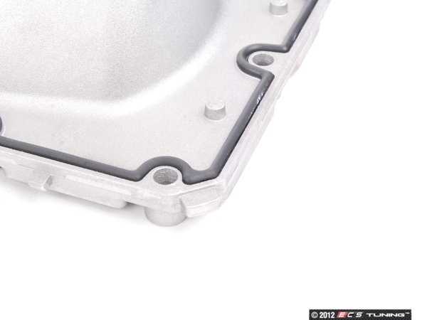URO - 11141742042 - Valley Pan With High Performance Gasket