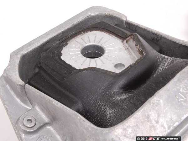 Genuine Volkswagen Audi - 8R0198381C - Engine Mount Kit - Pair - (NO ...