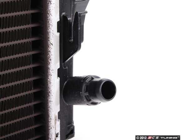 Genuine BMW - 17117537292 - Engine Radiator - Automatic - N51 (17-11-7 ...