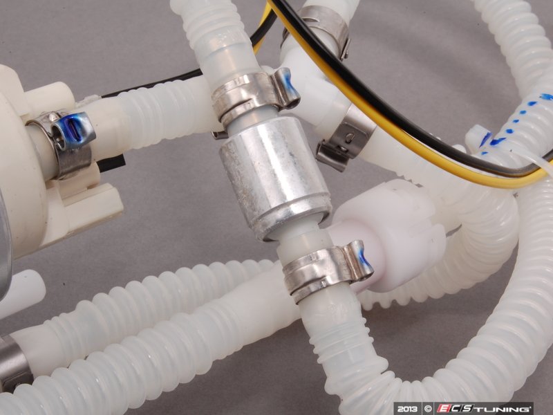 Genuine Porsche - 99662010702 - Fuel Pump