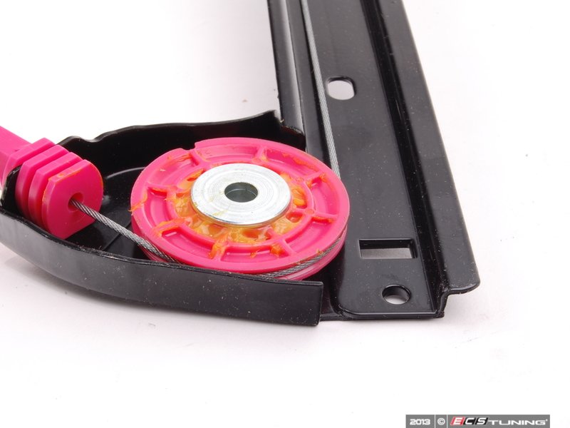 Genuine BMW - 51338205634 - Window Regulator - Right (51-33-8-205-634)