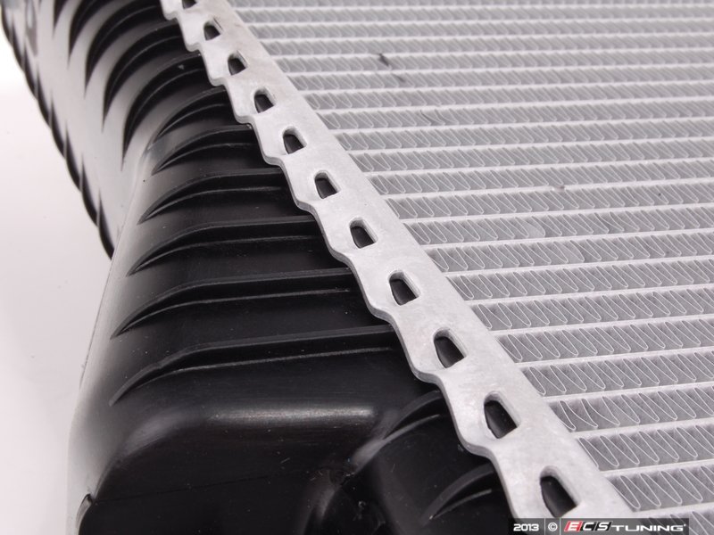 Mahle-Behr - 17111436063 - Radiator - Automatic