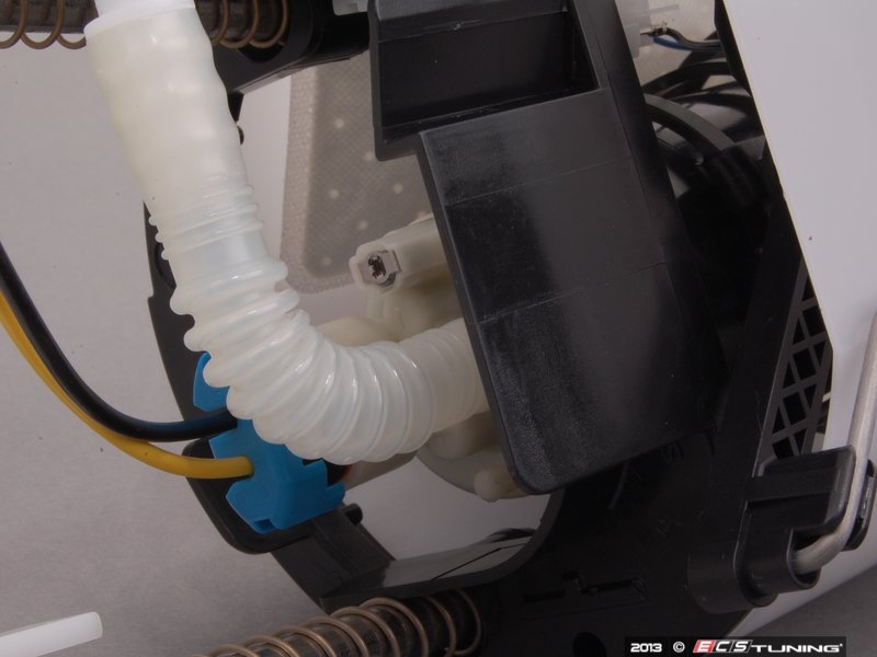 Genuine Mercedes Benz - 2034705594 - Fuel Sending Unit - Right Side