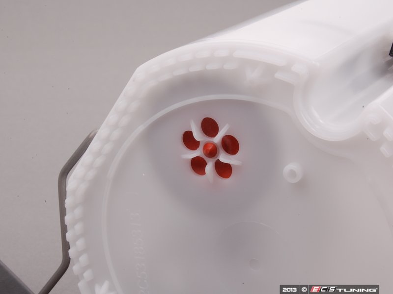 Genuine Mercedes Benz - 2034705594 - Fuel Sending Unit - Right Side