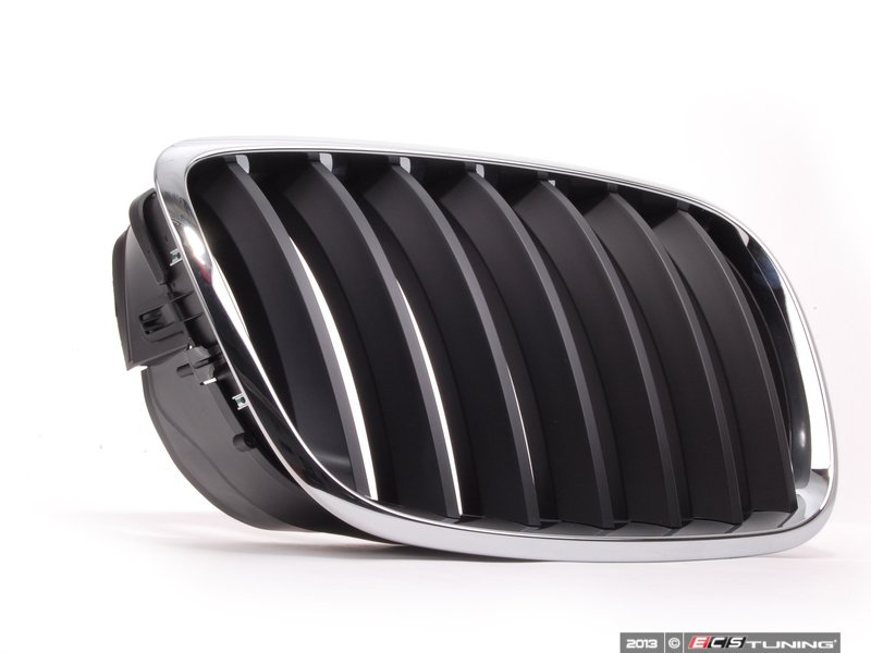 Genuine BMW - 51137157688 - Front grille - right (51-13-7-157-688)