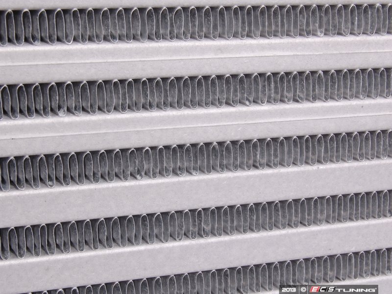 Genuine BMW - 17517809321 - Intercooler (17-51-7-809-321)