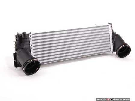 Genuine BMW - 17517809321 - Intercooler (17-51-7-809-321)